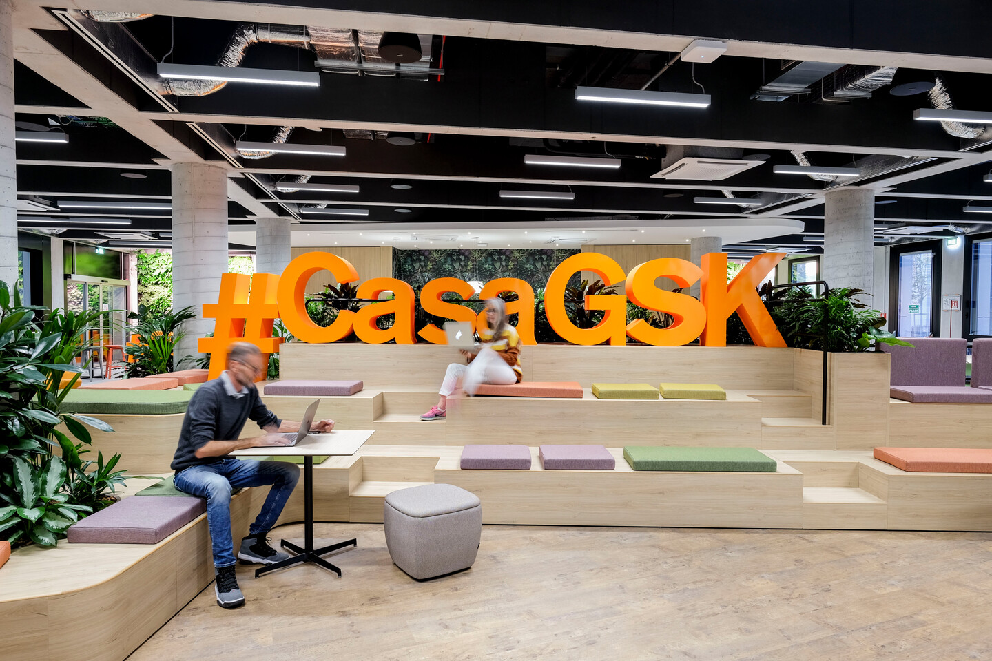 GSK | Office | Projects | Ahrend